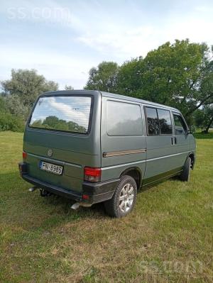 Grey Volkswagen Transporter 1995 in Rezekne, with an engine capacity of 1.90 L and mileage of 250 thousand km for 2100 €, photo 4 on AUTOMOTO.COM.LV