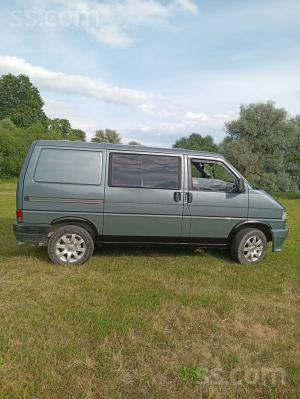 Grey Volkswagen Transporter 1995 in Rezekne, with an engine capacity of 1.90 L and mileage of 250 thousand km for 2100 €, photo 5 on AUTOMOTO.COM.LV