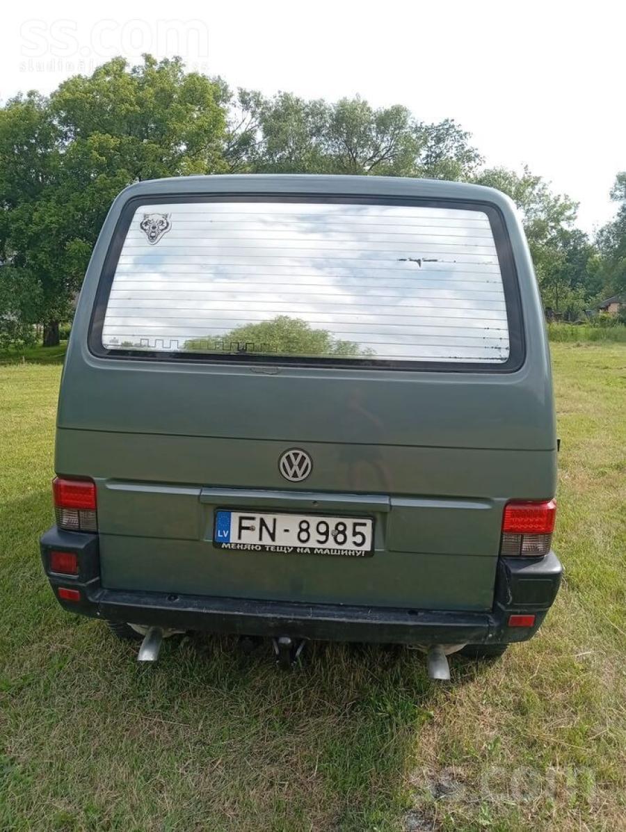 Grey Volkswagen Transporter 1995 in Rezekne, with an engine capacity of 1.90 L and mileage of 250 thousand km for 2100 €, photo 6 on AUTOMOTO.COM.LV