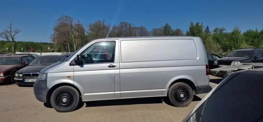 Pelēks Volkswagen Transporter 2003 Valmiera, ar dzinēja tilpumu 1.90 L un nobraukumu 331 tūkst. km par 3600 €, foto 7 vietnē AUTOMOTO.COM.LV