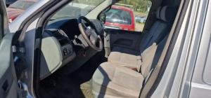 Pelēks Volkswagen Transporter 2003 Valmiera, ar dzinēja tilpumu 1.90 L un nobraukumu 331 tūkst. km par 3600 €, foto 10 vietnē AUTOMOTO.COM.LV