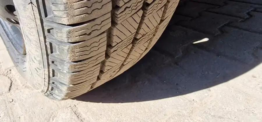 Pelēks Volkswagen Transporter 2003 Valmiera, ar dzinēja tilpumu 1.90 L un nobraukumu 331 tūkst. km par 3600 €, foto 12 vietnē AUTOMOTO.COM.LV
