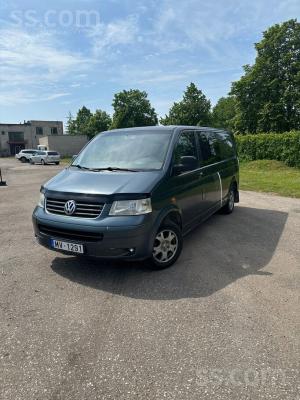 Grey Volkswagen Transporter 2004 in Liepaja, with an engine capacity of 2.50 L and mileage of 441 thousand km for 8900 €, photo 2 on AUTOMOTO.COM.LV