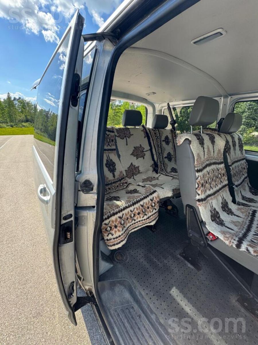 Pelēks Volkswagen Transporter 2004 Madona, ar dzinēja tilpumu 1.90 L un nobraukumu 481 tūkst. km par 5800 €, foto 8 vietnē AUTOMOTO.COM.LV