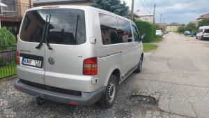 Grey Volkswagen Transporter 2006 in Kaunas, with an engine capacity of 1.90 L and mileage of 418 thousand km for 4900 €, photo 4 on AUTOMOTO.COM.LV