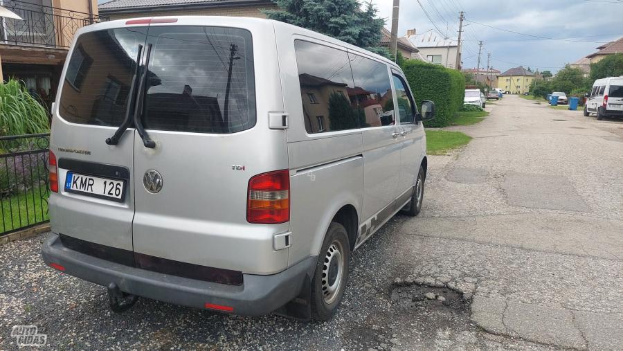 Grey Volkswagen Transporter 2006 in Kaunas, with an engine capacity of 1.90 L and mileage of 418 thousand km for 4900 €, photo 4 on AUTOMOTO.COM.LV