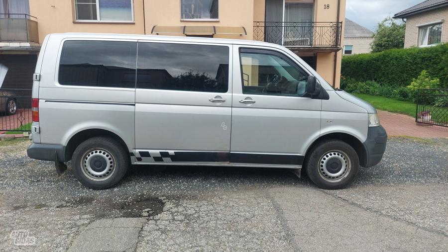 Grey Volkswagen Transporter 2006 in Kaunas, with an engine capacity of 1.90 L and mileage of 418 thousand km for 4900 €, photo 7 on AUTOMOTO.COM.LV