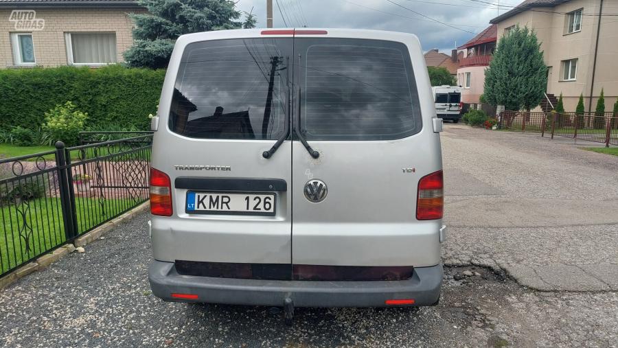 Grey Volkswagen Transporter 2006 in Kaunas, with an engine capacity of 1.90 L and mileage of 418 thousand km for 4900 €, photo 8 on AUTOMOTO.COM.LV