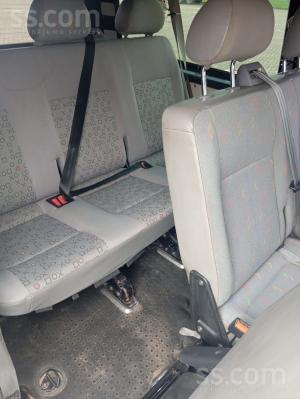 Pelēks Volkswagen Transporter 2008 Valmiera, ar dzinēja tilpumu 2.50 L un nobraukumu 473 tūkst. km par 4700 €, foto 9 vietnē AUTOMOTO.COM.LV