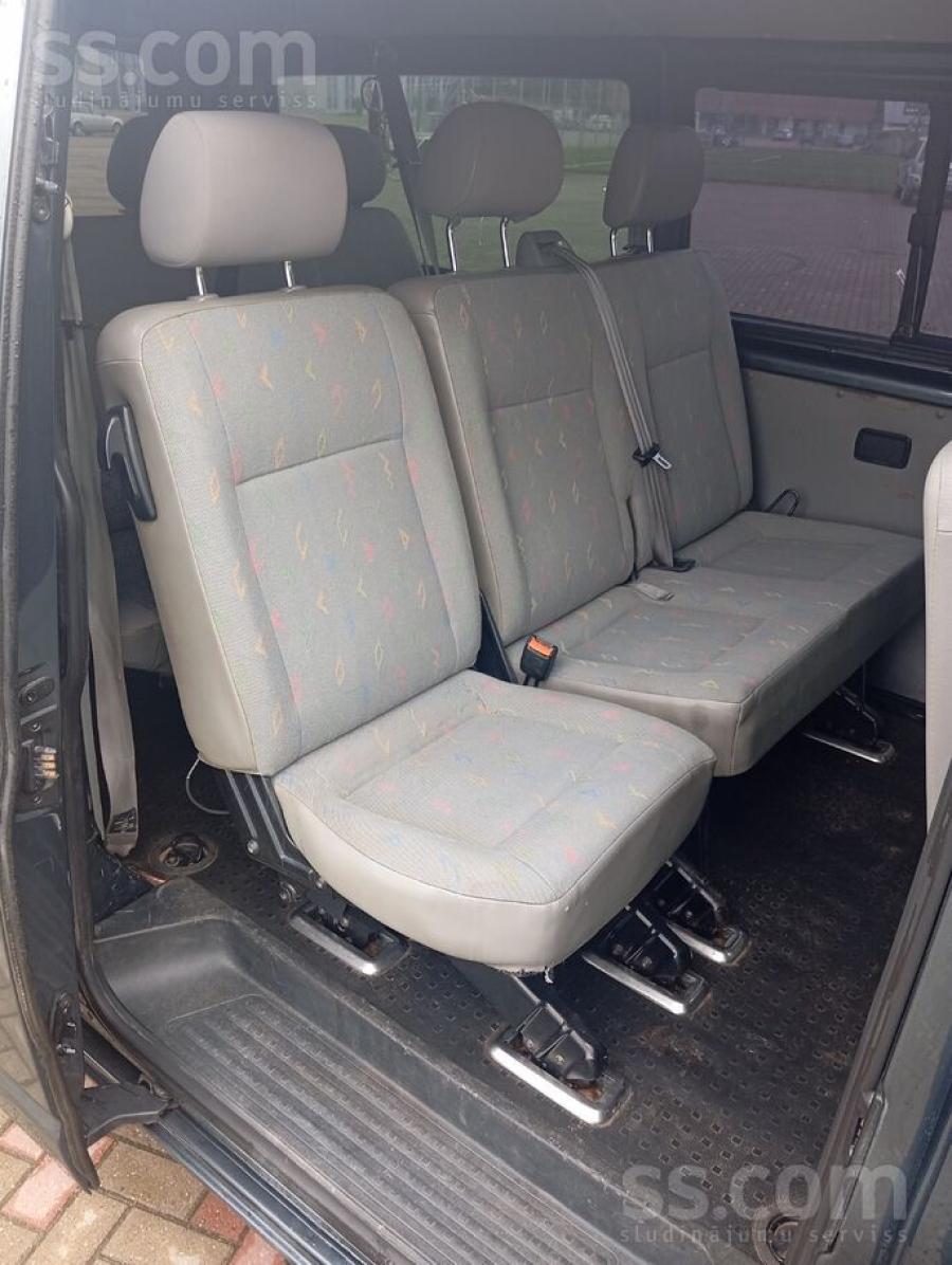 Pelēks Volkswagen Transporter 2008 Valmiera, ar dzinēja tilpumu 2.50 L un nobraukumu 473 tūkst. km par 4700 €, foto 10 vietnē AUTOMOTO.COM.LV