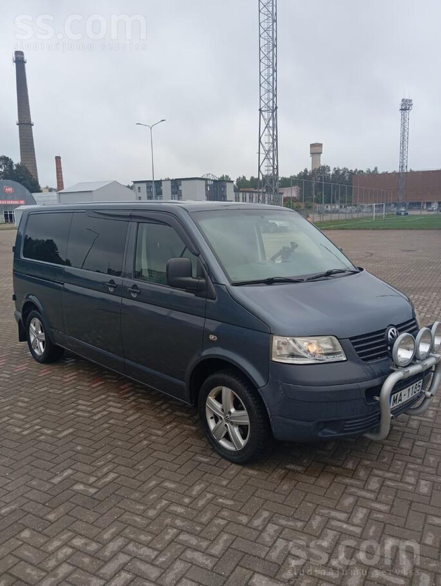 Pelēks Volkswagen Transporter 2008 Valmiera, ar dzinēja tilpumu 2.50 L un nobraukumu 473 tūkst. km par 4700 €, foto 12 vietnē AUTOMOTO.COM.LV