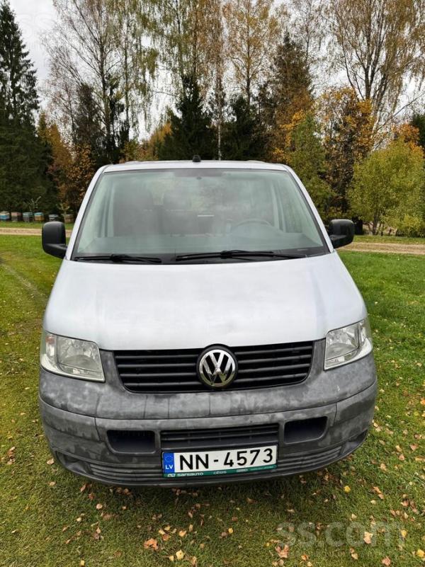 Grey Volkswagen Transporter 2008 in Riga, with an engine capacity of 1.90 L and mileage of 247 thousand km for 3950 €, photo 5 on AUTOMOTO.COM.LV
