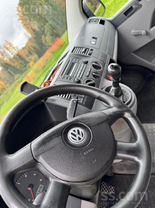 Grey Volkswagen Transporter 2008 in Riga, with an engine capacity of 1.90 L and mileage of 247 thousand km for 3950 €, photo 11 on AUTOMOTO.COM.LV