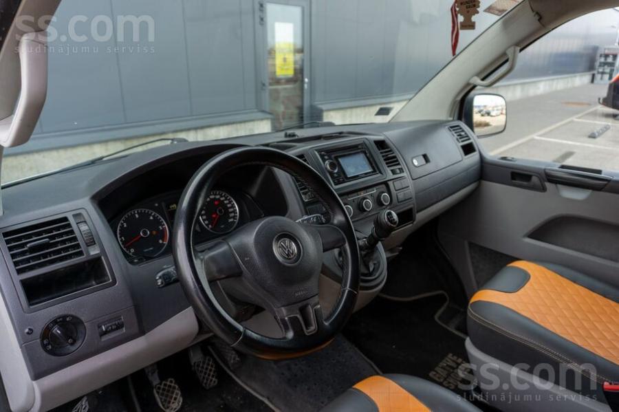 Grey Volkswagen Transporter 2010 in Riga, with an engine capacity of 2.00 L and mileage of 349 thousand km for 5790 €, photo 9 on AUTOMOTO.COM.LV