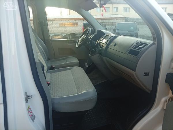 Pelēks Volkswagen Transporter 2010 Viļņa, ar dzinēja tilpumu 2.00 L un nobraukumu 299 tūkst. km par 8800 €, foto 9 vietnē AUTOMOTO.COM.LV