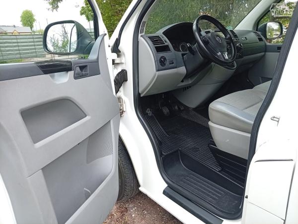 Grey Volkswagen Transporter 2010 in Vilnius, with an engine capacity of 2.00 L and mileage of 299 thousand km for 9300 €, photo 6 on AUTOMOTO.COM.LV