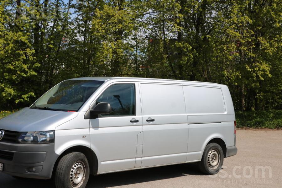 Pelēks Volkswagen Transporter 2012 Rīga, ar dzinēja tilpumu 2.00 L un nobraukumu 290 tūkst. km par 6995 €, foto 2 vietnē AUTOMOTO.COM.LV