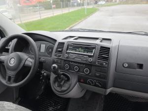 Pelēks Volkswagen Transporter 2012 Kretinga, ar dzinēja tilpumu 2.00 L un nobraukumu 282 tūkst. km par 6900 €, foto 13 vietnē AUTOMOTO.COM.LV