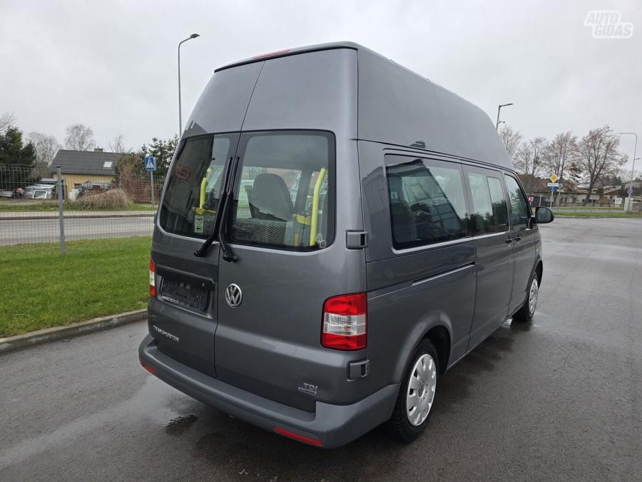 Grey Volkswagen Transporter 2012 in Kretinga, with an engine capacity of 2.00 L and mileage of 282 thousand km for 6995 €, photo 7 on AUTOMOTO.COM.LV