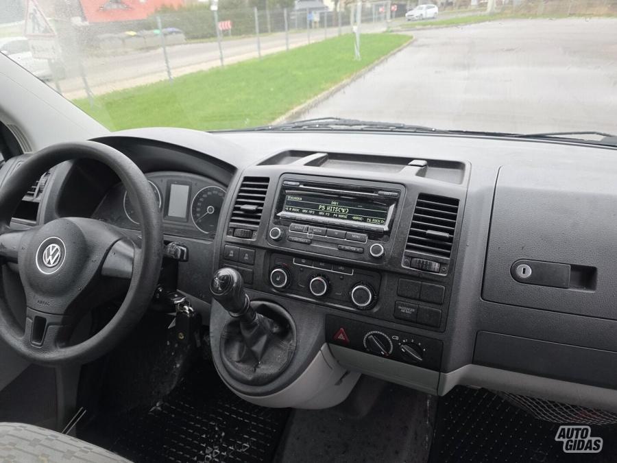 Grey Volkswagen Transporter 2012 in Kretinga, with an engine capacity of 2.00 L and mileage of 282 thousand km for 6995 €, photo 13 on AUTOMOTO.COM.LV