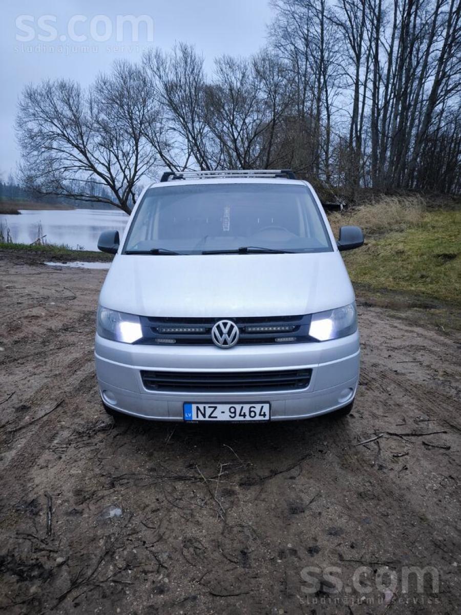 Pelēks Volkswagen Transporter 2012 Saldus, ar dzinēja tilpumu 2.00 L un nobraukumu 335 tūkst. km par 8900 €, foto 2 vietnē AUTOMOTO.COM.LV