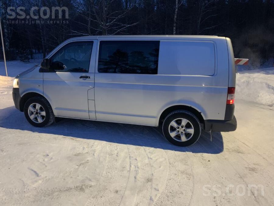 Pelēks Volkswagen Transporter 2012 Rīga, ar dzinēja tilpumu 2.00 L un nobraukumu 315 tūkst. km par 8700 €, foto 2 vietnē AUTOMOTO.COM.LV