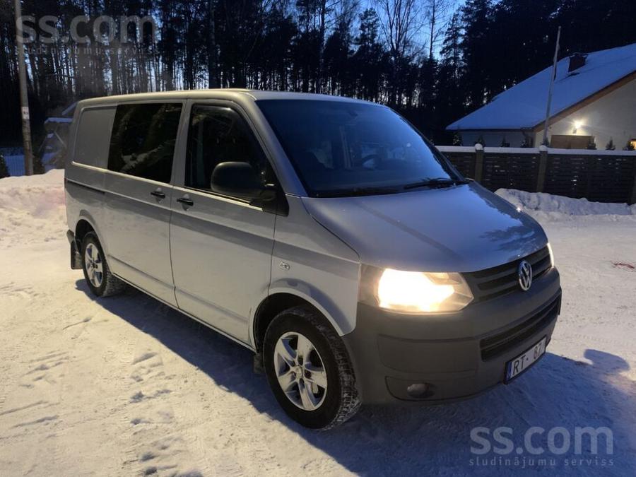 Pelēks Volkswagen Transporter 2012 Rīga, ar dzinēja tilpumu 2.00 L un nobraukumu 315 tūkst. km par 8700 €, foto 3 vietnē AUTOMOTO.COM.LV