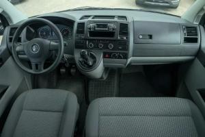 Pelēks Volkswagen Transporter 2012 Liepāja, ar dzinēja tilpumu 2.00 L un nobraukumu 120 tūkst. km par 13500 €, foto 8 vietnē AUTOMOTO.COM.LV