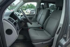 Pelēks Volkswagen Transporter 2012 Liepāja, ar dzinēja tilpumu 2.00 L un nobraukumu 120 tūkst. km par 13500 €, foto 9 vietnē AUTOMOTO.COM.LV