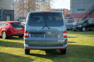 Pelēks Volkswagen Transporter 2012 Liepāja, ar dzinēja tilpumu 2.00 L un nobraukumu 183 tūkst. km par 12500 €, foto 4 vietnē AUTOMOTO.COM.LV