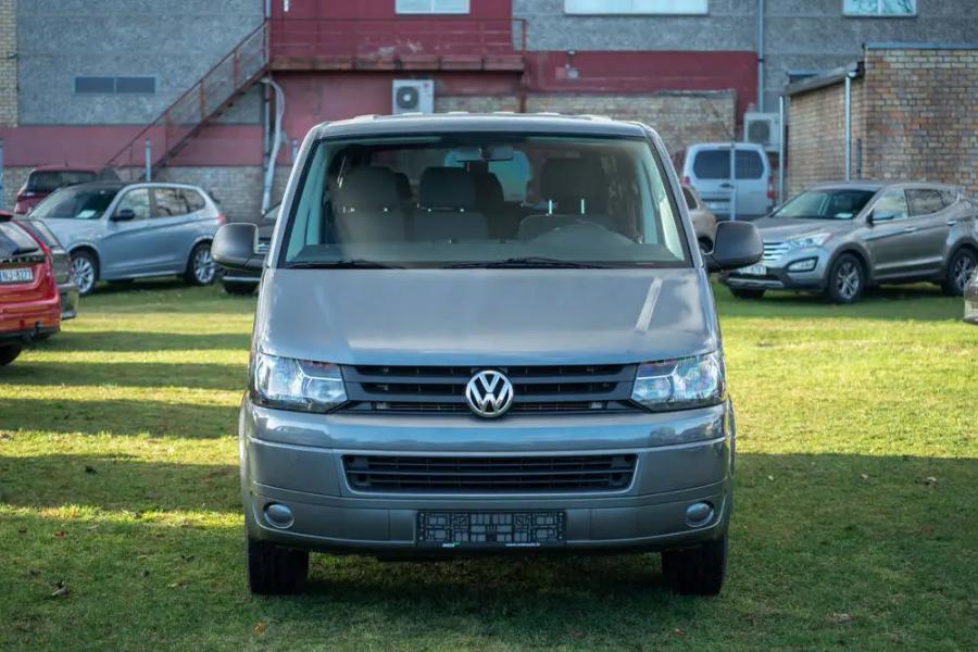 Pelēks Volkswagen Transporter 2012 Liepāja, ar dzinēja tilpumu 2.00 L un nobraukumu 183 tūkst. km par 12500 €, foto 7 vietnē AUTOMOTO.COM.LV