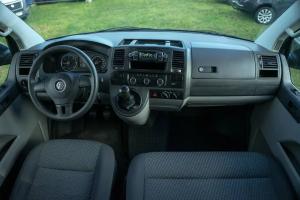 Pelēks Volkswagen Transporter 2012 Liepāja, ar dzinēja tilpumu 2.00 L un nobraukumu 183 tūkst. km par 12500 €, foto 8 vietnē AUTOMOTO.COM.LV