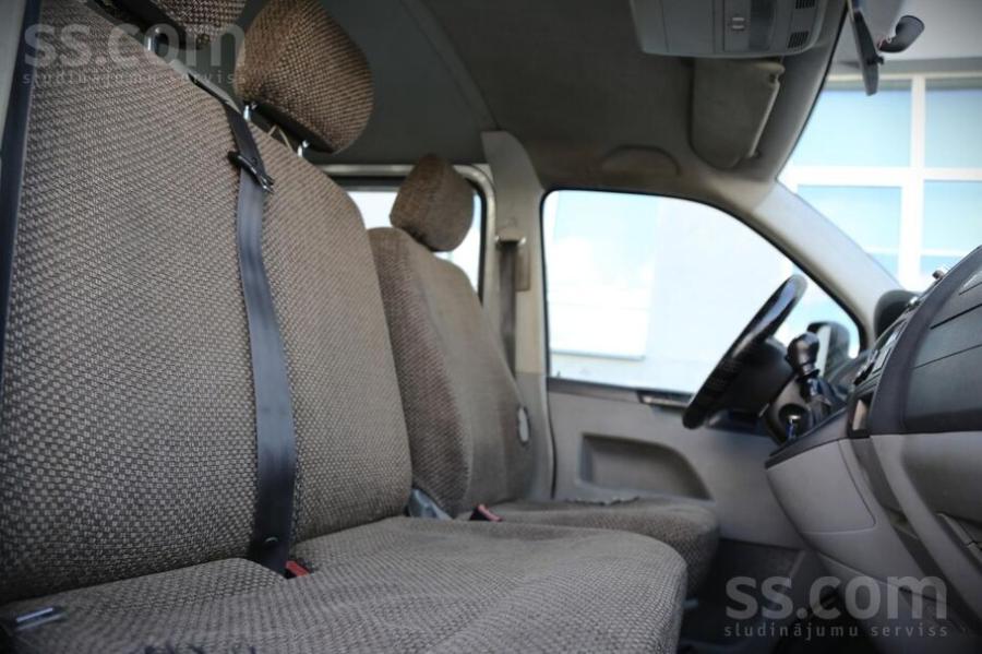 Pelēks Volkswagen Transporter 2014 Rīga, ar dzinēja tilpumu 2.00 L un nobraukumu 290 tūkst. km par 6995 €, foto 13 vietnē AUTOMOTO.COM.LV