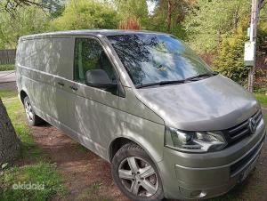 Pelēks Volkswagen Transporter 2014 Tallina, ar dzinēja tilpumu 2.00 L un nobraukumu 290 tūkst. km par 12500 €, foto 1 vietnē AUTOMOTO.COM.LV