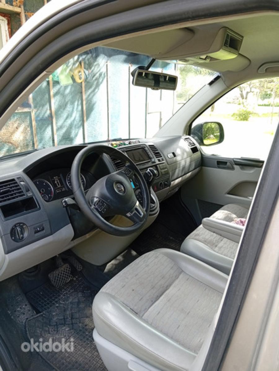 Pelēks Volkswagen Transporter 2014 Tallina, ar dzinēja tilpumu 2.00 L un nobraukumu 290 tūkst. km par 12500 €, foto 4 vietnē AUTOMOTO.COM.LV