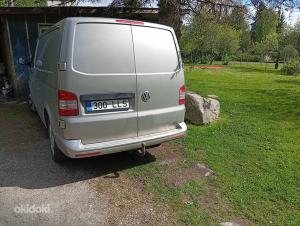 Pelēks Volkswagen Transporter 2014 Tallina, ar dzinēja tilpumu 2.00 L un nobraukumu 290 tūkst. km par 12500 €, foto 5 vietnē AUTOMOTO.COM.LV