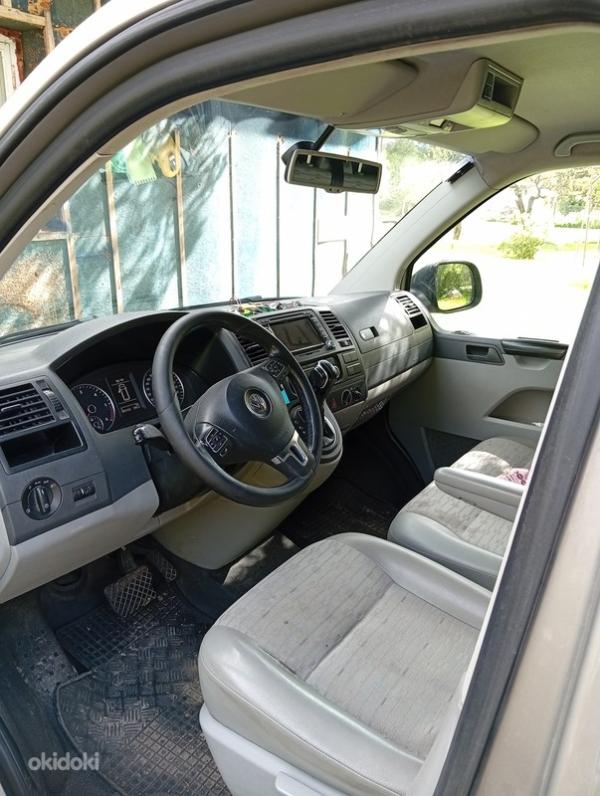 Grey Volkswagen Transporter 2014 in Tallinn, with an engine capacity of 2.00 L and mileage of 290 thousand km for 12500 €, photo 8 on AUTOMOTO.COM.LV