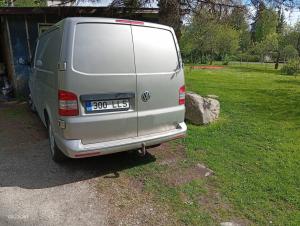 Pelēks Volkswagen Transporter 2014 Tallina, ar dzinēja tilpumu 2.00 L un nobraukumu 290 tūkst. km par 12500 €, foto 10 vietnē AUTOMOTO.COM.LV