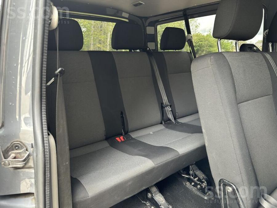 Pelēks Volkswagen Transporter 2015 Tukums, ar dzinēja tilpumu 2.00 L un nobraukumu 290 tūkst. km par 16500 €, foto 15 vietnē AUTOMOTO.COM.LV