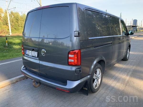 Grey Volkswagen Transporter 2015 in Riga, with an engine capacity of 2.00 L and mileage of 322 thousand km for 7900 €, photo 7 on AUTOMOTO.COM.LV