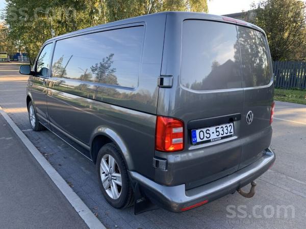 Grey Volkswagen Transporter 2015 in Riga, with an engine capacity of 2.00 L and mileage of 322 thousand km for 7900 €, photo 9 on AUTOMOTO.COM.LV