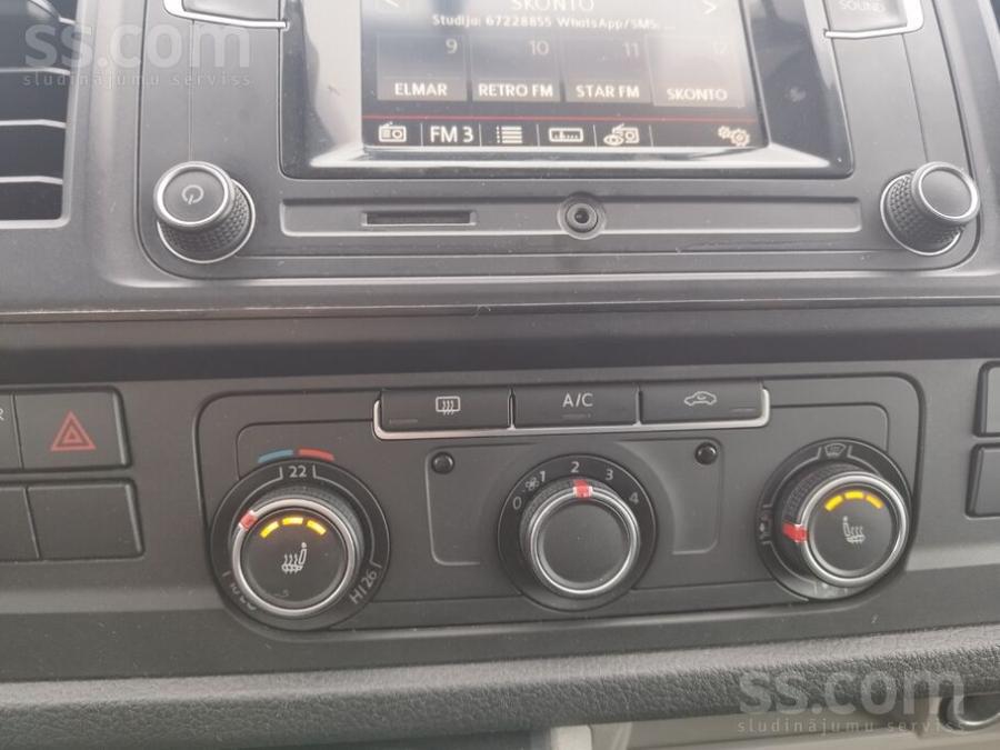 Pelēks Volkswagen Transporter 2016 Valmiera, ar dzinēja tilpumu 2.00 L un nobraukumu 283 tūkst. km par 18000 €, foto 4 vietnē AUTOMOTO.COM.LV