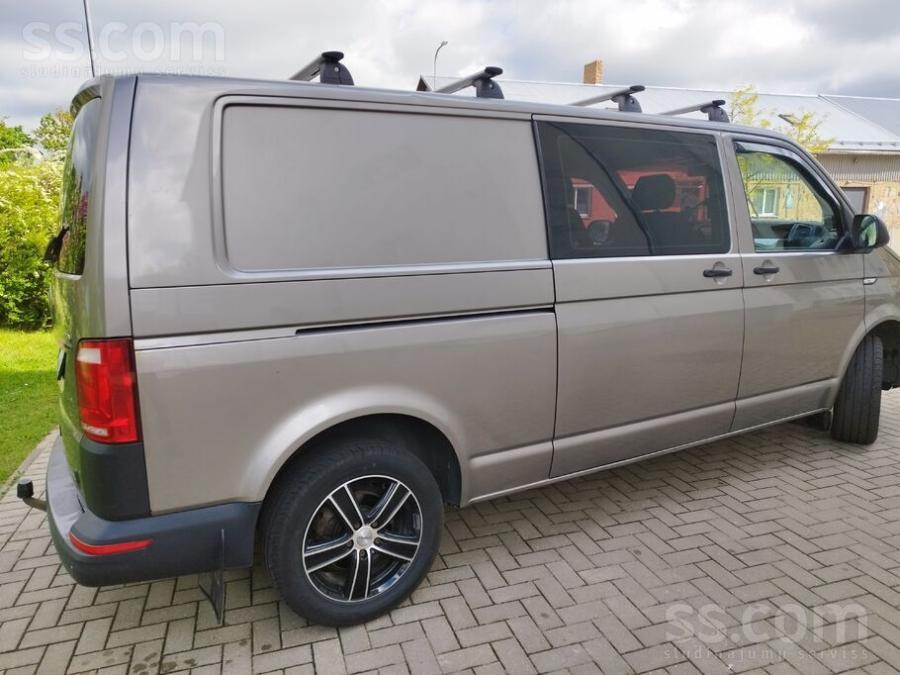 Pelēks Volkswagen Transporter 2016 Valmiera, ar dzinēja tilpumu 2.00 L un nobraukumu 283 tūkst. km par 18000 €, foto 15 vietnē AUTOMOTO.COM.LV