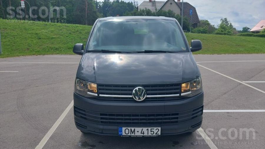 Pelēks Volkswagen Transporter 2016 Alūksne, ar dzinēja tilpumu 2.00 L un nobraukumu 0 tūkst. km par 10900 €, foto 5 vietnē AUTOMOTO.COM.LV