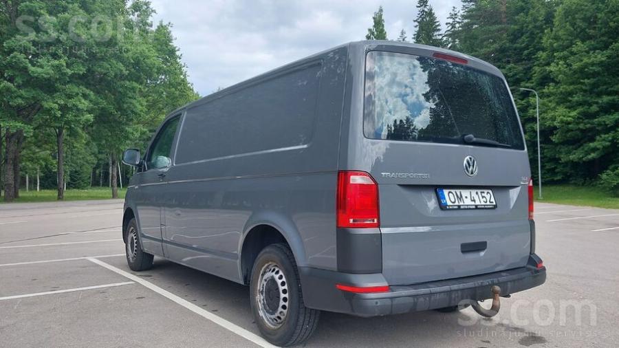 Pelēks Volkswagen Transporter 2016 Alūksne, ar dzinēja tilpumu 2.00 L un nobraukumu 0 tūkst. km par 10900 €, foto 7 vietnē AUTOMOTO.COM.LV