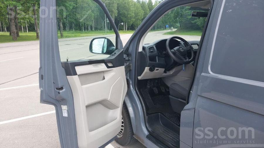 Pelēks Volkswagen Transporter 2016 Alūksne, ar dzinēja tilpumu 2.00 L un nobraukumu 0 tūkst. km par 10900 €, foto 12 vietnē AUTOMOTO.COM.LV