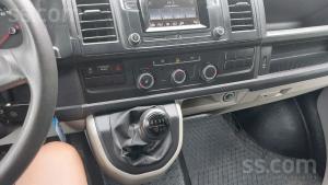 Pelēks Volkswagen Transporter 2016 Alūksne, ar dzinēja tilpumu 2.00 L un nobraukumu 0 tūkst. km par 10900 €, foto 18 vietnē AUTOMOTO.COM.LV