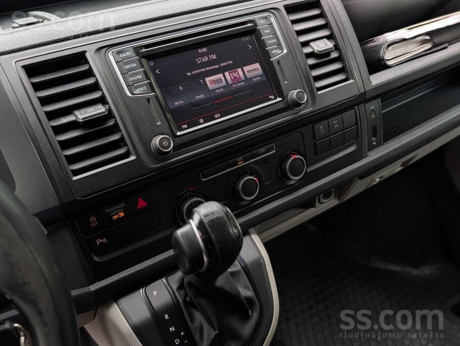 Pelēks Volkswagen Transporter 2016 Rīga, ar dzinēja tilpumu 2.00 L un nobraukumu 0 tūkst. km par 10750 €, foto 10 vietnē AUTOMOTO.COM.LV