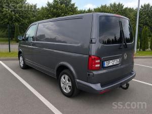 Pelēks Volkswagen Transporter 2017 Jelgava, ar dzinēja tilpumu 2.00 L un nobraukumu 256 tūkst. km par 13950 €, foto 4 vietnē AUTOMOTO.COM.LV