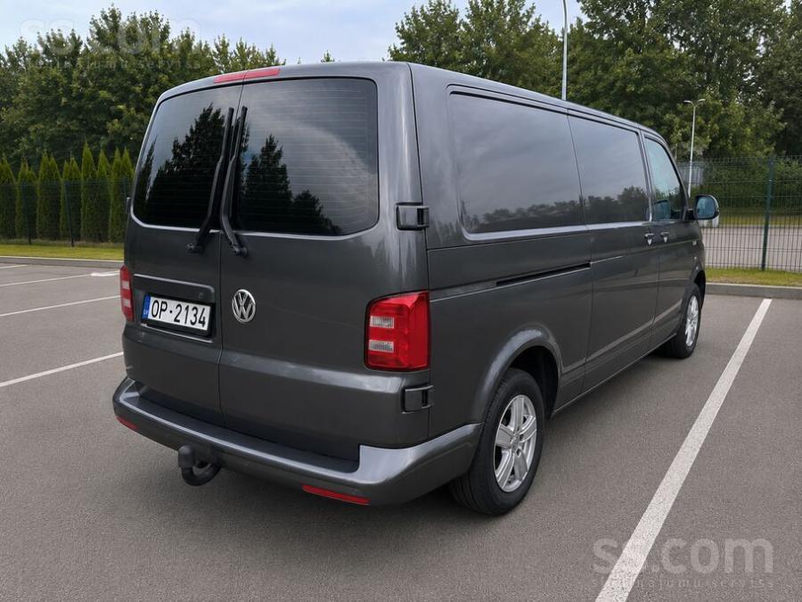 Pelēks Volkswagen Transporter 2017 Jelgava, ar dzinēja tilpumu 2.00 L un nobraukumu 256 tūkst. km par 13950 €, foto 5 vietnē AUTOMOTO.COM.LV